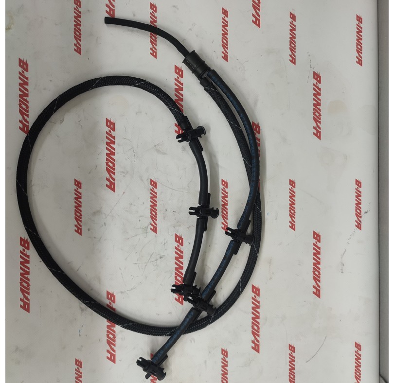 Povratni vod injektorjev Audi Volksvagen Porsche